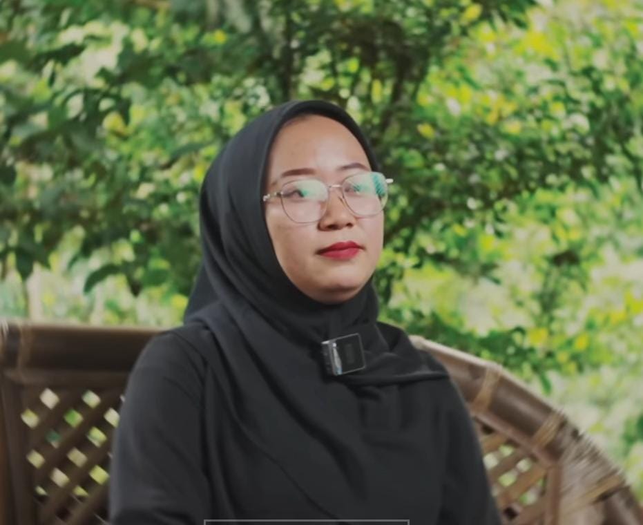 KTP Kristen, Hati Memilih Islam: Kisah Mualaf Vini Haerani - Yayasan ...